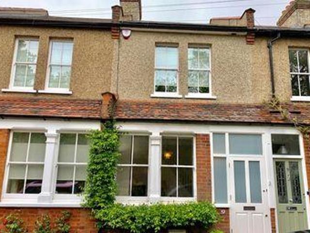 2 Bedrooms Cottage for rent in Old Fold Lane, Hadley Highstone EN5