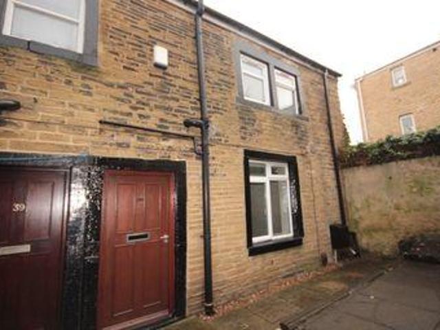 2 Bedrooms Cottage for rent in Lowtown, Pudsey, Leeds LS28