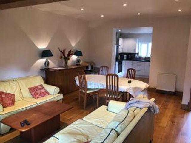 2 Bedrooms Cottage for rent in Pembroke Place, Isleworth TW7