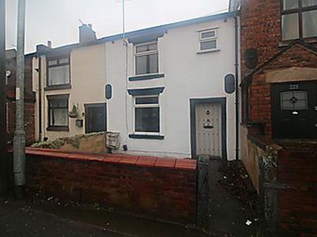 2 Bedrooms Cottage for rent in Wigan Road, Westhoughton BL5