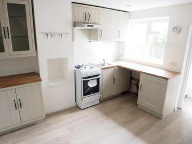 2 Bedrooms Cottage for rent in Union Street, Barnet EN5