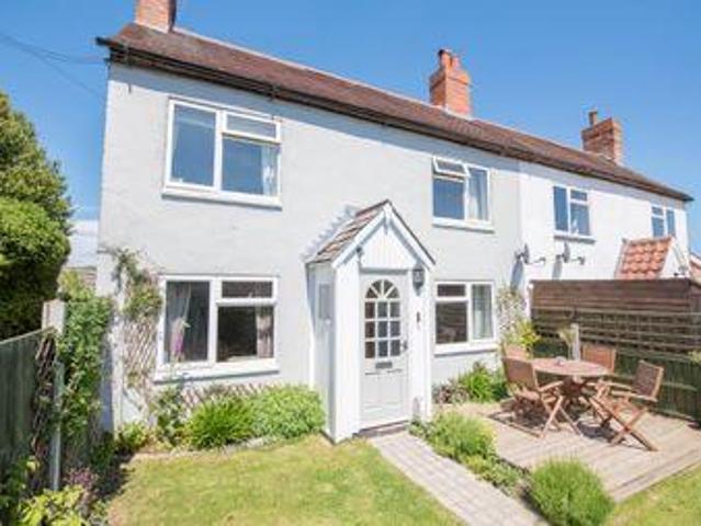 2 Bedrooms Cottage for sale in Chapel Lane, Lambley, Nottingham NG4
