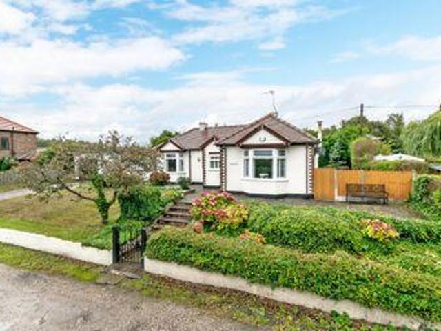 2 Bedrooms Cottage for sale in Gig Lane, Moore, Warrington WA4