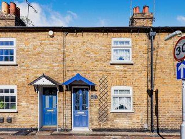 2 Bedrooms Cottage for sale in Hertingfordbury Road, Hertford SG14