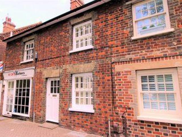 2 Bedrooms Cottage for sale in High Street, Baldock, Hertfordshire SG7