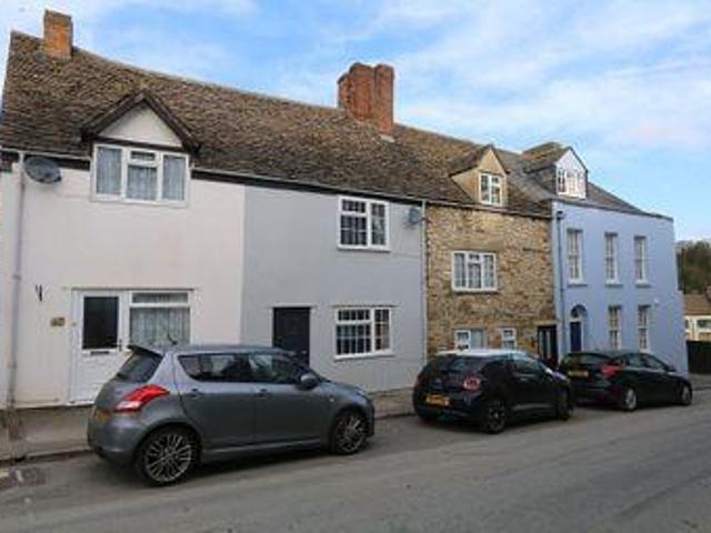 2 Bedrooms Cottage for sale in Long Street, Dursley, Gloucestershire GL11
