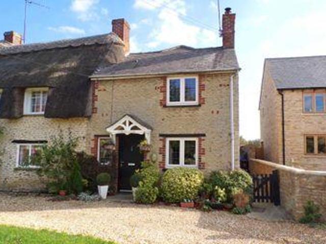 2 Bedrooms Cottage for sale in Main Street, Fringford, Bicester OX27