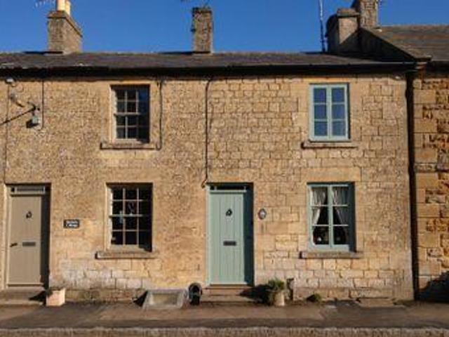 2 Bedrooms Cottage for sale in Park Road, Blockley, Gloucestershire GL56