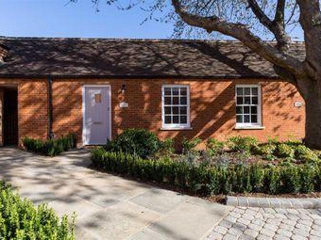 2 Bedrooms Cottage for sale in Totteridge Park, Totteridge Common, London N20