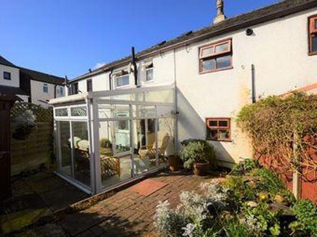 2 Bedrooms Cottage for sale in Tempest Road, Lostock BL6
