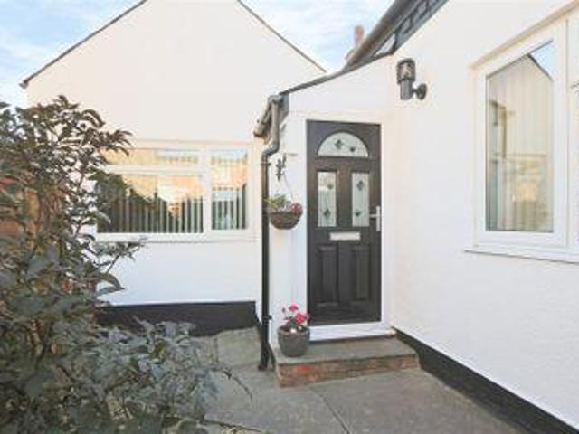 2 Bedrooms Cottage for sale in Thorneywood Rise, Thorneywood, Nottingham NG3