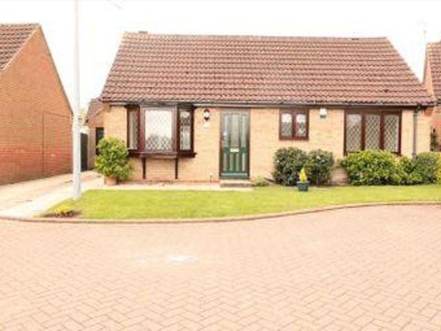 2 Bedrooms Detached bungalow for rent in Hunters Croft, Haxey, Doncaster DN9