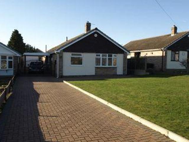 2 Bedrooms Detached bungalow for sale in Melrose Way, Barnsley S71