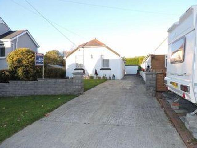2 Bedrooms Detached bungalow for sale in Neuadd Road, Gwaun Cae Gurwen, Ammanford SA18