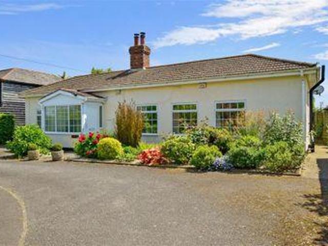 2 Bedrooms Detached bungalow for sale in North Street, Sheldwich, Faversham, Kent ME13