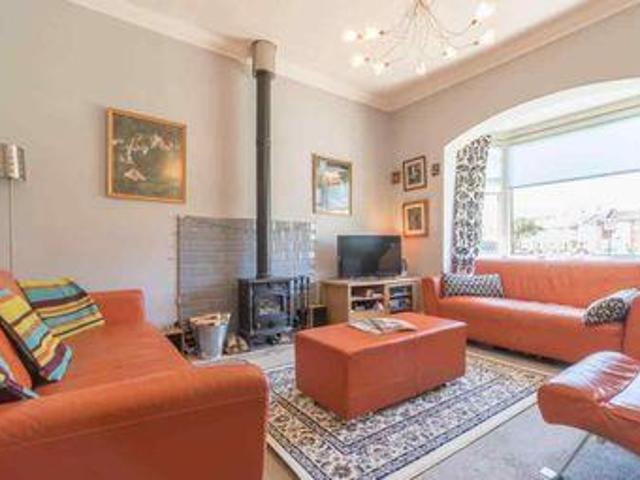 2 Bedrooms Detached bungalow for sale in Anlaby Park Road South, Hull HU4