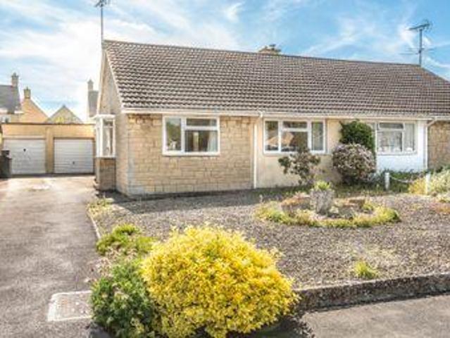 2 Bedrooms Detached bungalow for sale in Bettertons Close, Fairford GL7