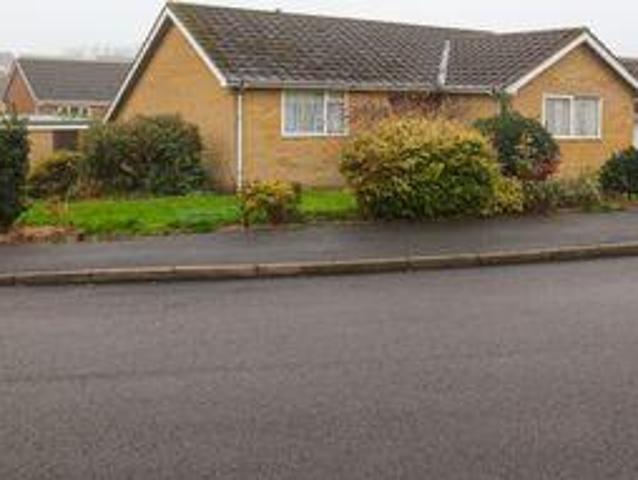 2 Bedrooms Detached bungalow for sale in Camdale View, Ridgeway, Sheffield S12