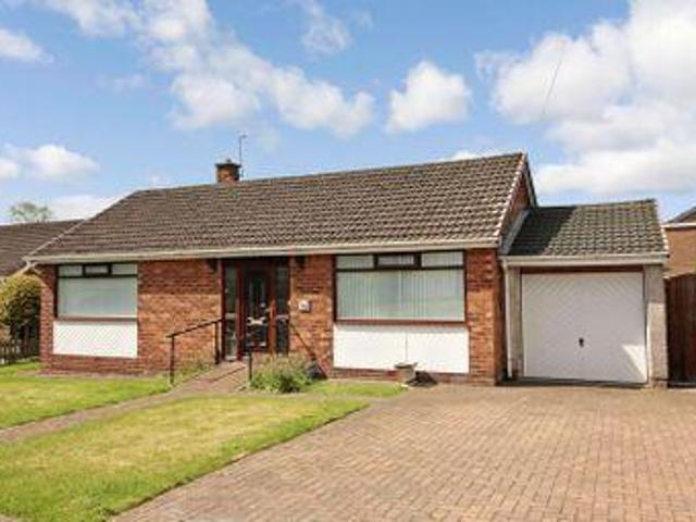 2 Bedrooms Detached bungalow for sale in Kennedy Drive, Bury BL9