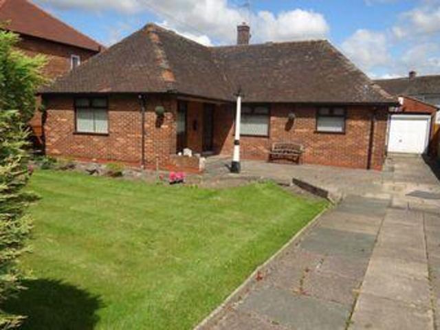 2 Bedrooms Detached bungalow for sale in Lovers Lane, Atherton, Manchester M46