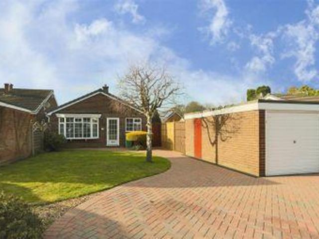 2 Bedrooms Detached bungalow for sale in Wickstead Close, Woodthorpe, Nottinghamshire NG5