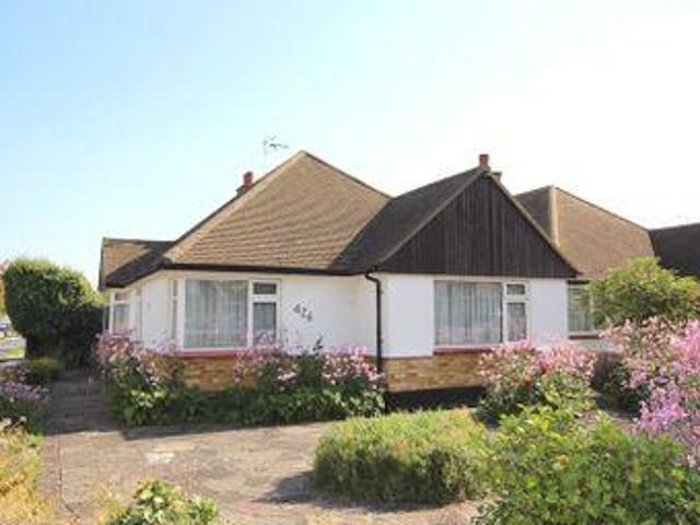2 Bedrooms Detached bungalow for sale in Woodgrange Drive, Southend On Sea SS1
