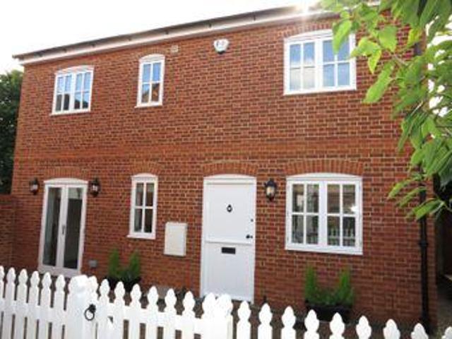 2 Bedrooms Detached house for rent in Barlows Mews, Henley On Thames, Oxfordshire RG9