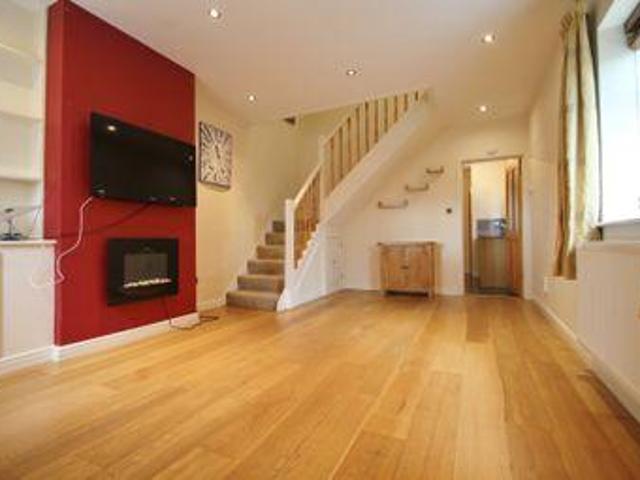 2 Bedrooms Detached house for rent in Church Way, Gloucester GL4