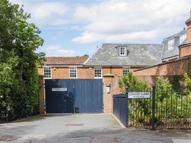 2 Bedrooms Detached house for rent in Convent Close, Hadley Green, Hertfordshire EN5