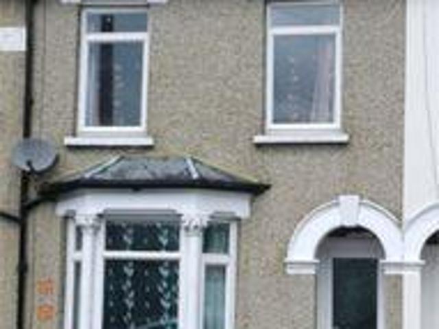 2 Bedrooms Detached house for rent in Queens Road, Walthamstow, London E17