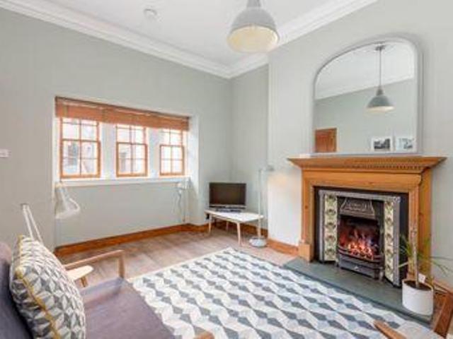 2 Bedrooms Detached house for rent in Well Court, Dean Path, Edinburgh EH4