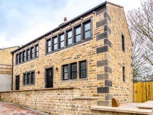 2 Bedrooms Detached house for sale in Owlar Bars Road, Meltham, Holmfirth HD9