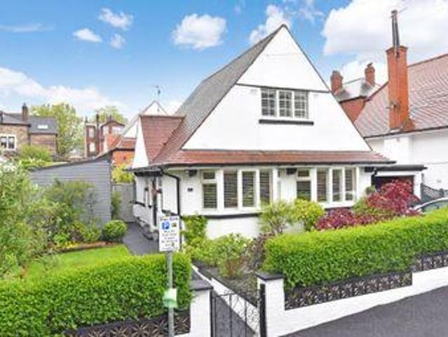 2 Bedrooms Detached house for sale in Heywood Road, Harrogate HG2