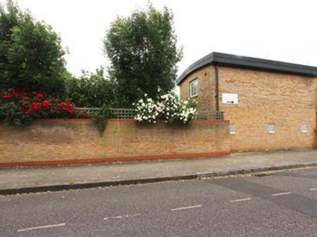 2 Bedrooms Detached house for sale in Lapwing Terrace, Hampton Road, Forest Gate, London E7