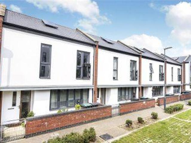 2 Bedrooms Detached house for sale in Leverton Close, London N22