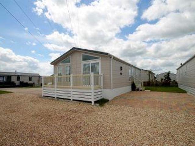 2 Bedrooms Detached house for sale in Tewkesbury Road, Norton, Gloucester GL2