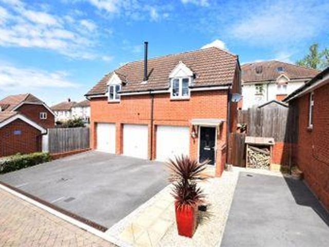2 Bedrooms Detached house for sale in Valerian Close, Bristol BS11