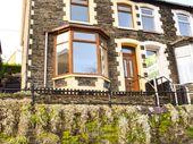 2 Bedrooms End terrace house for rent in Aberrhondda Road, Porth CF39