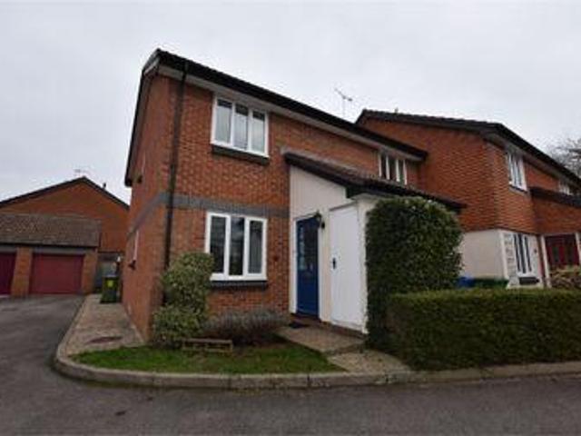 2 Bedrooms End terrace house for rent in Benetfeld Road, Binfield, Bracknell, Berkshire RG42