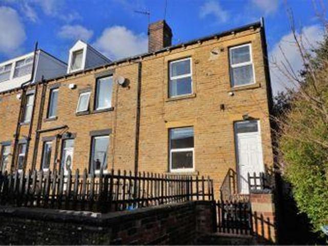 2 Bedrooms End terrace house for rent in Hartley Place, Leeds LS27