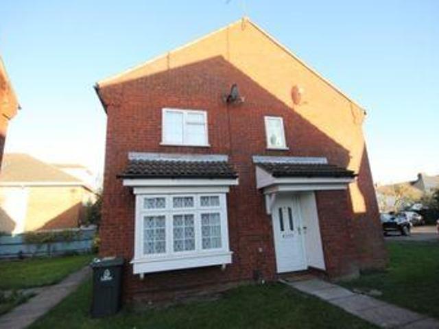 2 Bedrooms End terrace house for rent in Howard Close, Luton LU3