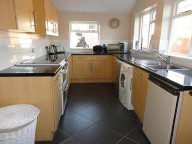 2 Bedrooms End terrace house for rent in Victoria Crescent, Chelmsford City Centre, Chelmsford CM1