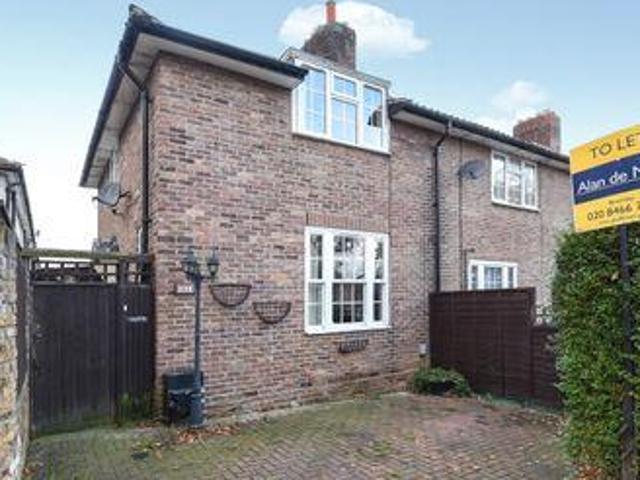 2 Bedrooms End terrace house for rent in Woodbank Road, Bromley BR1