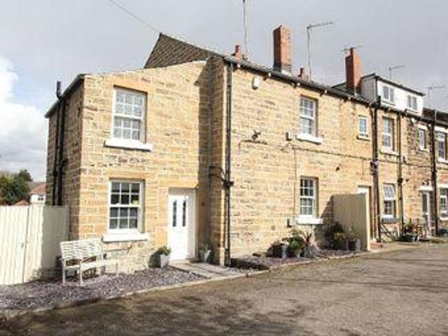 2 Bedrooms End terrace house for sale in Milner Lane, Robin Hood, Wakefield, West Yorkshire WF3