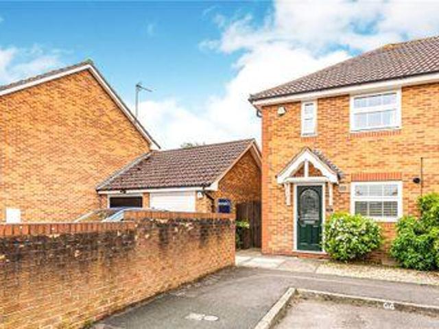 2 Bedrooms End terrace house for sale in Donaldson Way, Woodley, Reading RG5
