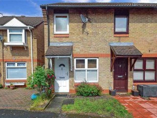 2 Bedrooms End terrace house for sale in Hookstone Way, Woodford Green, Essex IG8