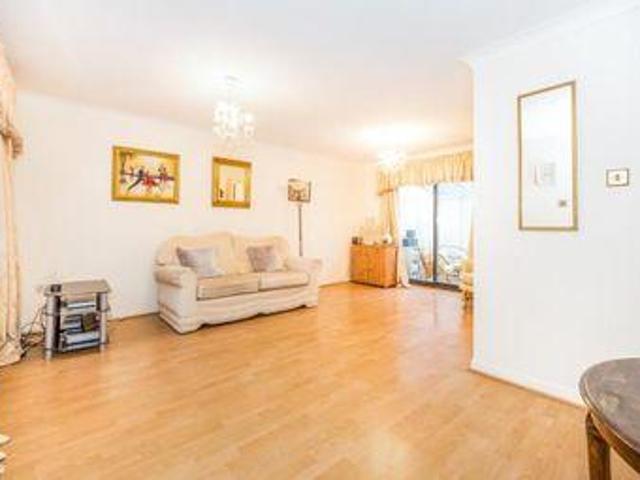 2 Bedrooms End terrace house for sale in Ilford, Essex, United Kingdom IG5
