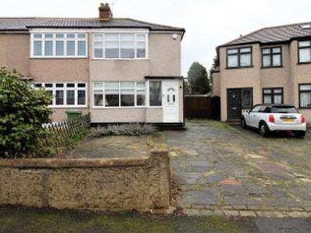 2 Bedrooms End terrace house for sale in Laburnum Avenue, Hornchurch RM12