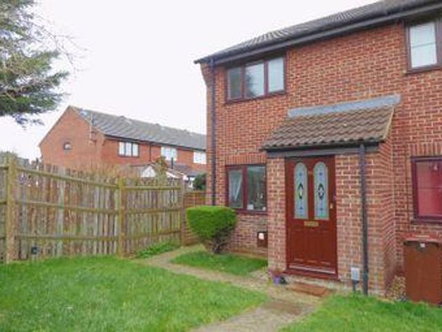 2 Bedrooms End terrace house for sale in Lerwick Croft, Bicester OX26