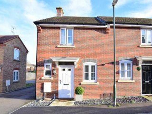 2 Bedrooms End terrace house for sale in Saddlers Close, Billingshurst, West Sussex RH14